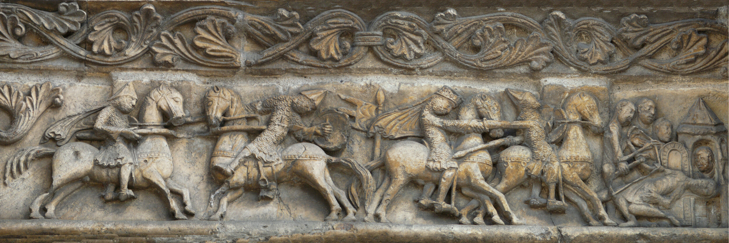 La Chanson de Roland, the mythical paladin and his legendary sword ...