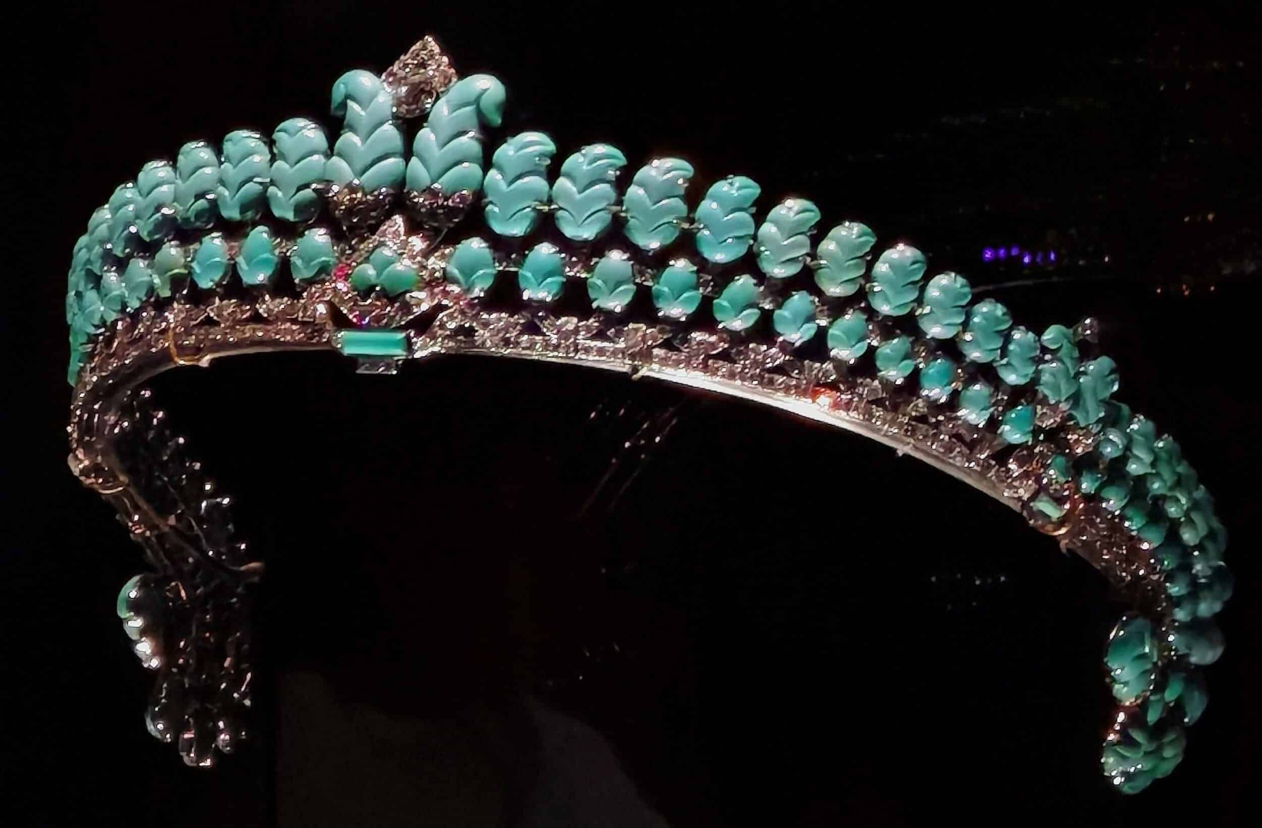 'A Thing of Beauty is a Joy Forever': Jewels from Helen of Troy, the ...